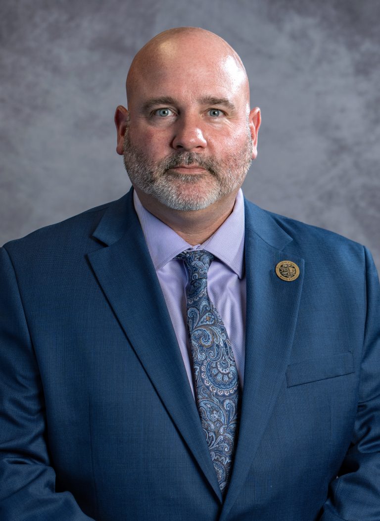 County Council Names New County Administrator – WKDK AM 1240 / 101.7 FM